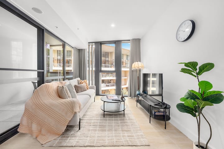 @City 1br Retreat W Fast Wifi, Parking, Gym & Pool - Canberra