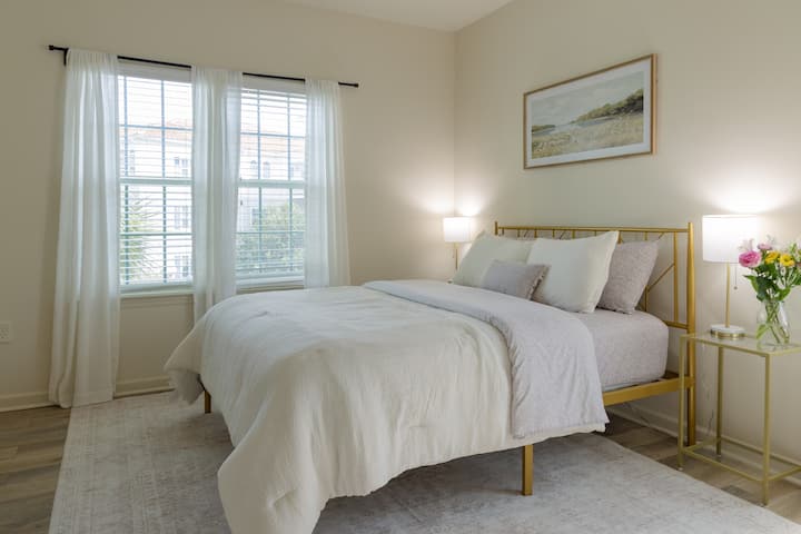 Coastal Cottage | Near 30a & Beaches - Santa Rosa Beach, FL