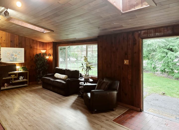 Cozy Everett 3br Home – Close To Mall & Airport - Mukilteo Beach, WA