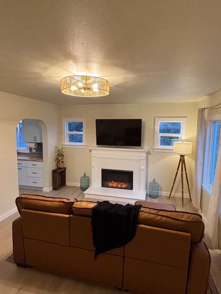 Garfield St Cottage - Kelso, WA