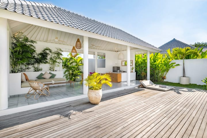 Family Friendly: 6br Spacious Pool Villa - Uluwatu