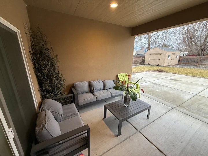 Riverwalk House | Walk To River Trails - Kennewick, WA