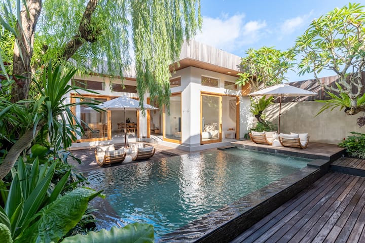 Serene 2br Villa With Private Pool And Courtyard - Australia