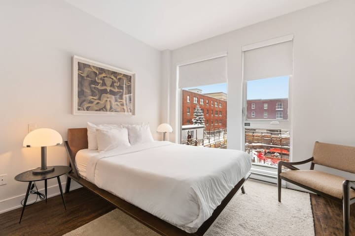 Elegant Designer Loft • Downtown • Old Port - Brossard