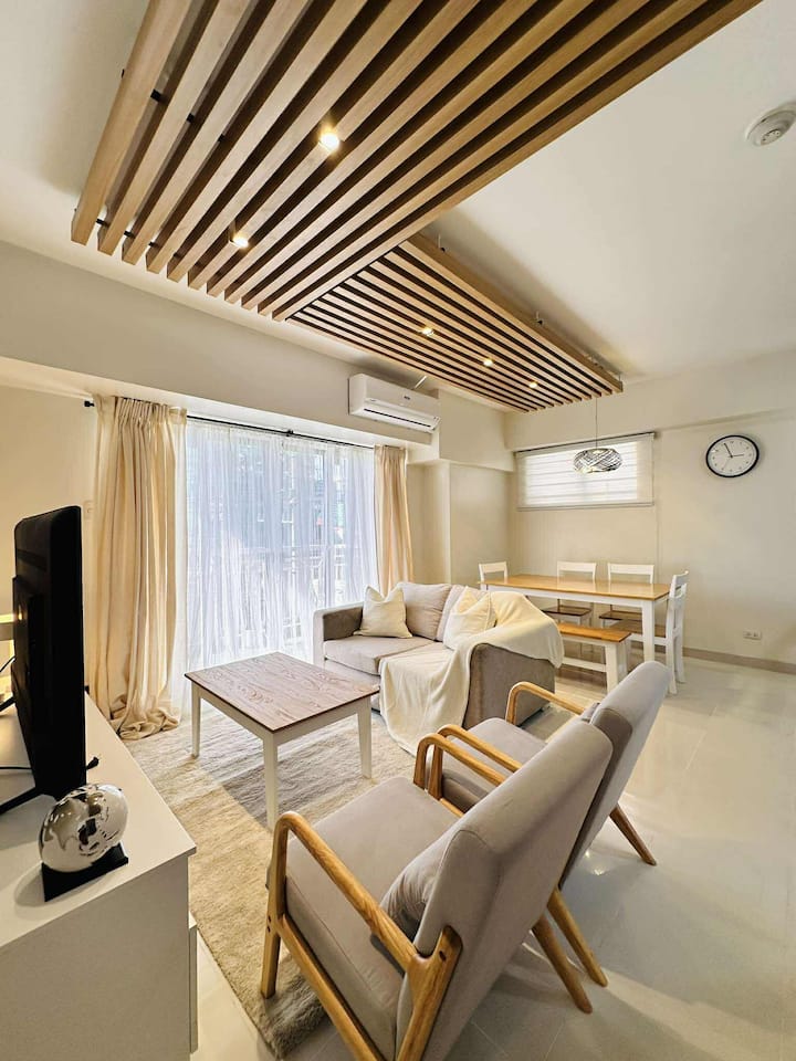 Cozy 3br Lumiere Pasig Near Bgc Condo W/ Parking - Estancia