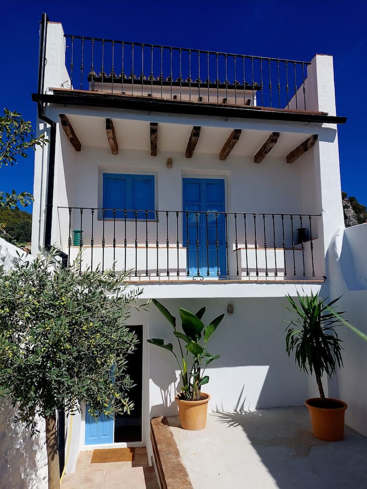 Charming Village House With Roof Terrace & Pool - Gaucín