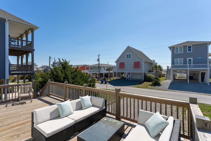 Family Stay | Sleeps 10 | 2 Kitchens, 2 Living - Surf City, NC