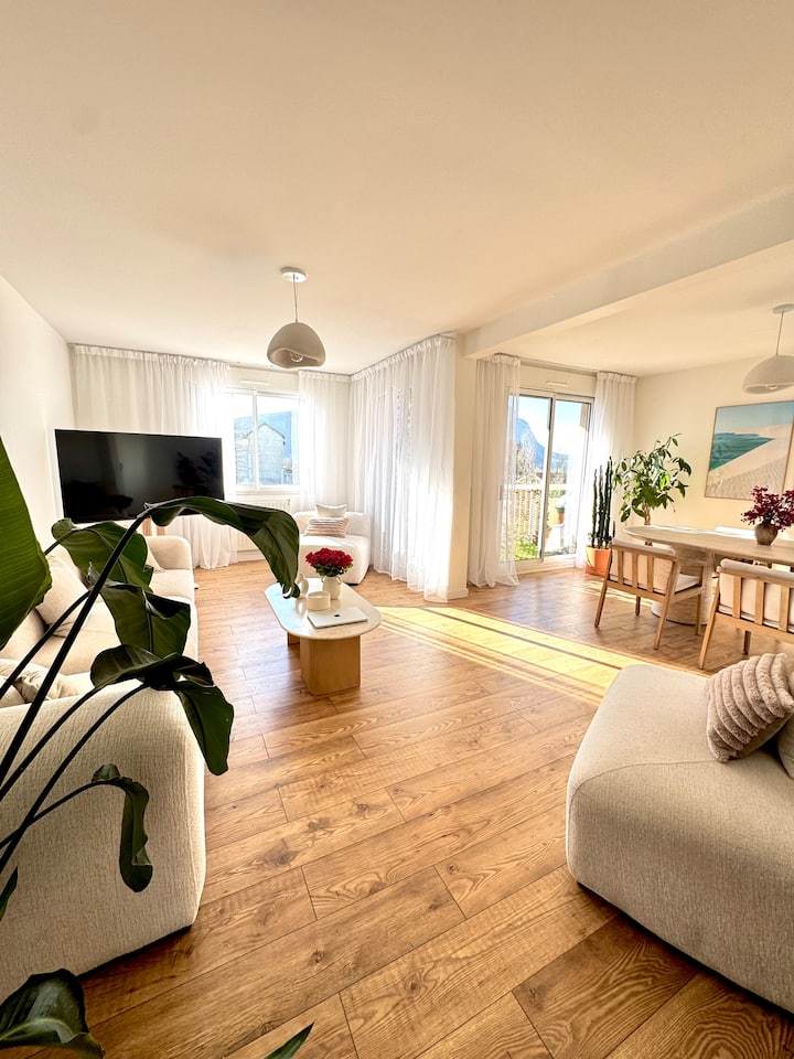 Appartement Spacieux 110m2 Avec Vue Montagne - Annemasse