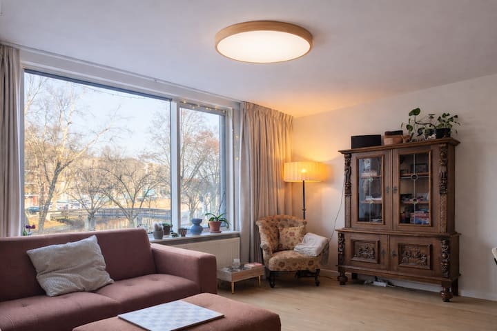 Big & Quiet Apartment Near City Center (Jordaan) - Amsterdam Centraal Station