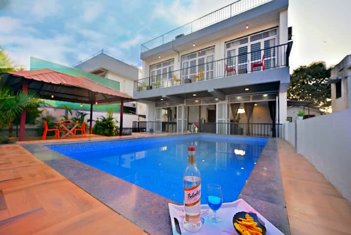 Empyrean Stay Ll Mystical Stone Ll 4bhk Ll Pool - Lonavla