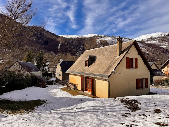 Maison 9 Personnes Avec Terrasse Exposée Plein Sud - Loudenvielle