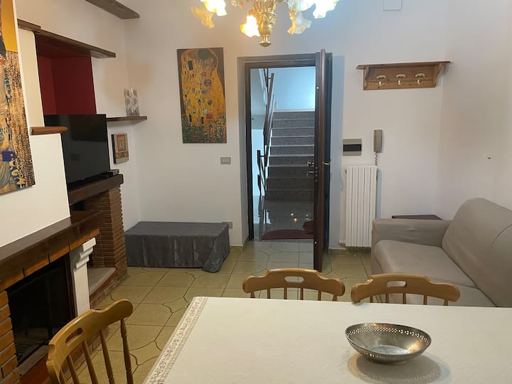 Casa Odore Nel Centro Di Camigliatello Silano - Camigliatello Silano