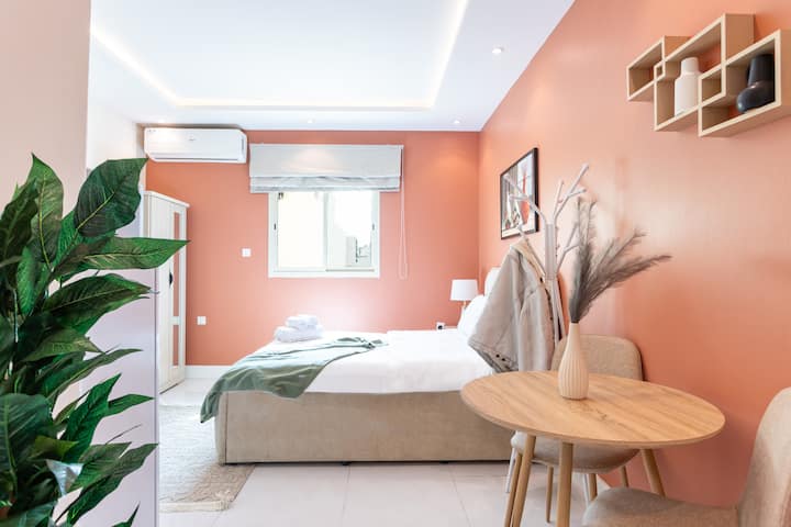 استديو مشرق / على بُعد دقيقة واحدة من بوليفارد - Riyadh