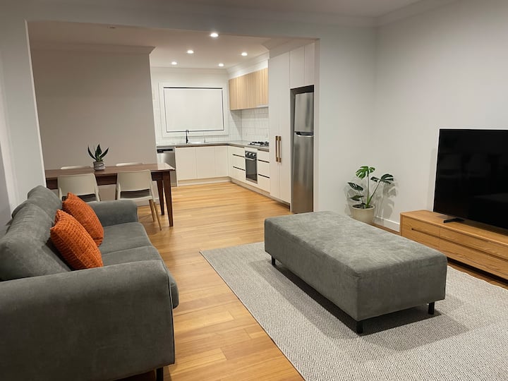 Dave’s Place - Glenelg