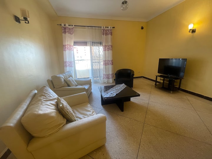Un Très Spacieux Appartement à Oran Centre-ville. - Oran