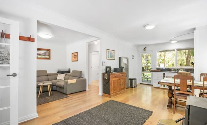 Riverside Cottage On Yarra River | Warburton - Currawong Rd