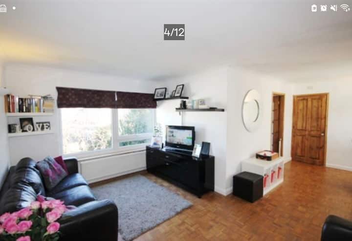 2 Double Bedroom Flat In South Sutton; Sleeps 4+ - Epsom