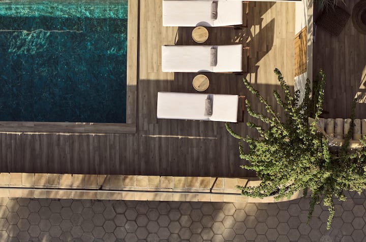 Ilision – Contemporary Living Condo I - Kalamaki