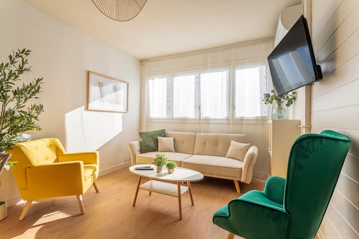 La Clé : Grand Appartement Proche Mer Et Centre - Toulon