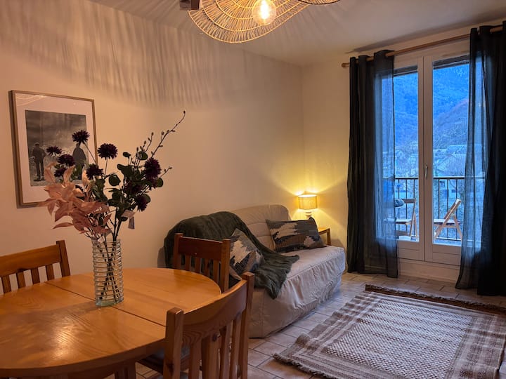 Appartement Cosy Au Cœur De Luchon Avec Parking! - Bagnères-de-Luchon