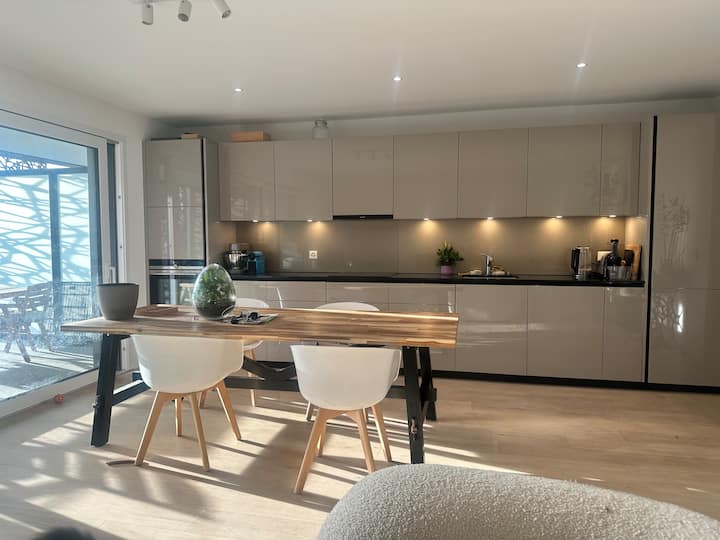 Chambre Privée à Nyon, Ambiance Calme - Nyon