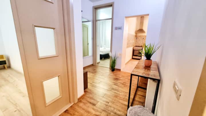 Apartament Cu 2 Dormitoare La 100 De M De Plajă - Eforie