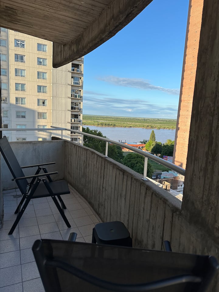 Mono Con Balcón Al Río – Zona Centro, Británico - Rosario