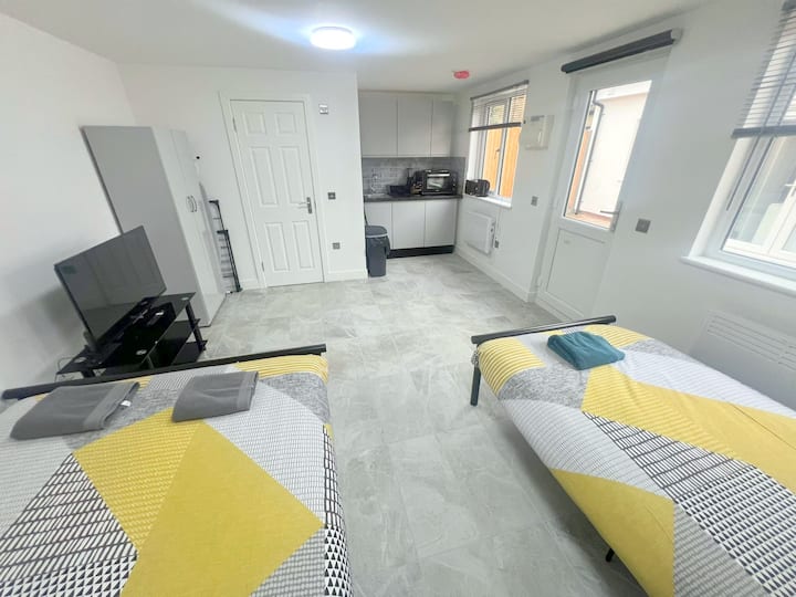 Triple Studio Flat - 25 Min From London Bridge - Beckenham