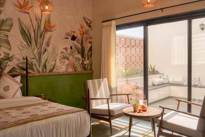 Luxury Room With Bathtub & Terrace Lounge - Inde