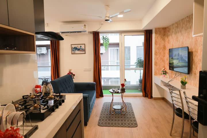 Ultra-luxury Studio @ Neon, Viman Nagar - Pune