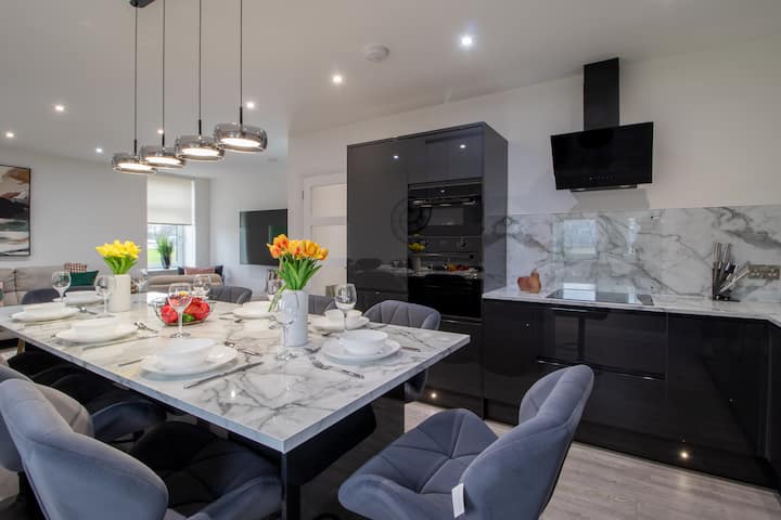 William Wallace View - 5 Bedroom House Near Castle - Stirling