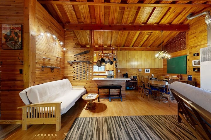 2br Dog-friendly Retreat With Yard & Wood Stove - Munds Park, AZ