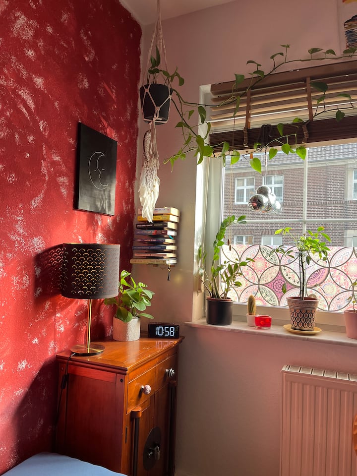 Cozy Apartment With Home Cinema Feeling & Garden - Colonia