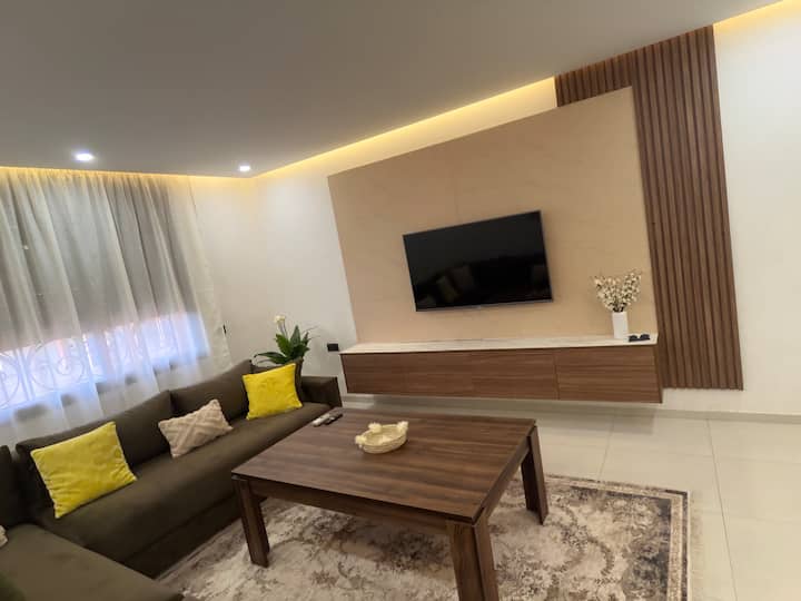 Chic 3br Apt In Guéliz City Center + Free Parking - Marrakech