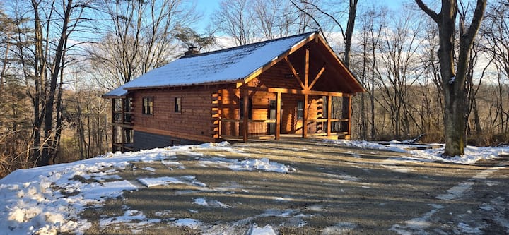 Beautiful Brand New Cabin In The Hocking Hills - Logan, OH