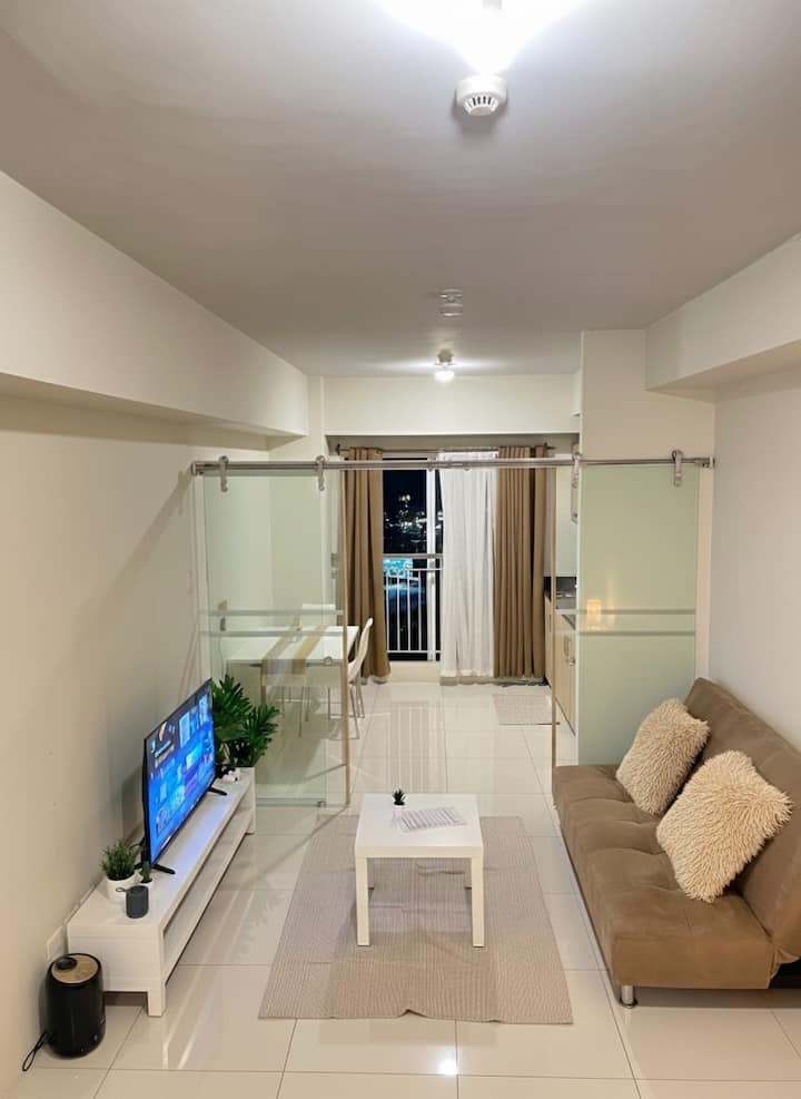 Wind Residences Taal View Near Skyranch - Tagaytay