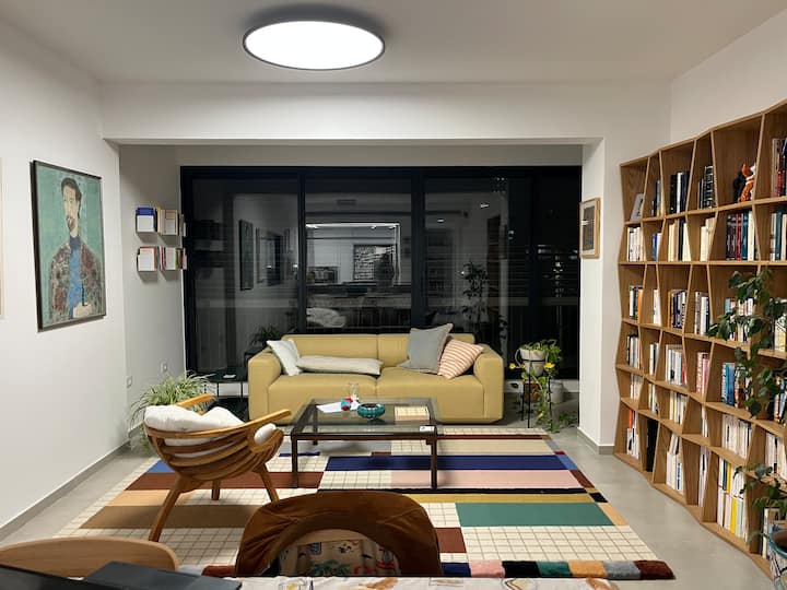 Beautiful 4 Bedroom Apartment Tlv W/safe Room! - Tel Aviv