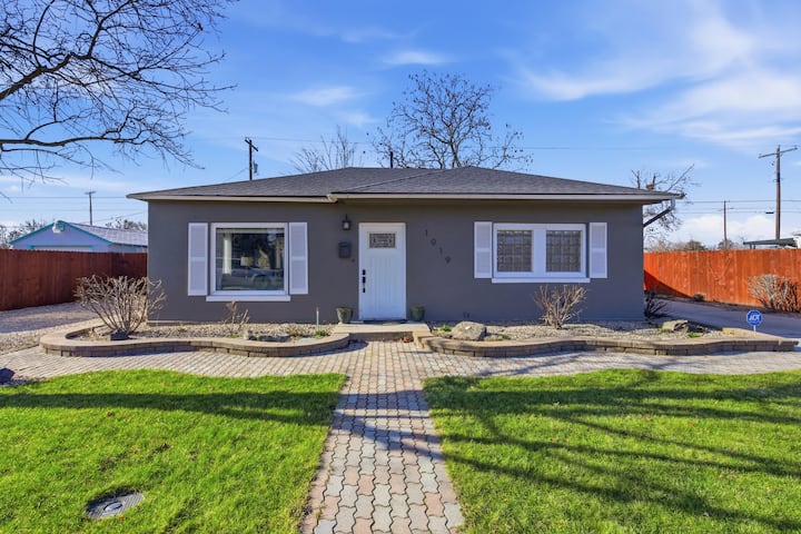 Pico Street Retreat | Hot Tub Near Bsu & Downtown - Boise, ID