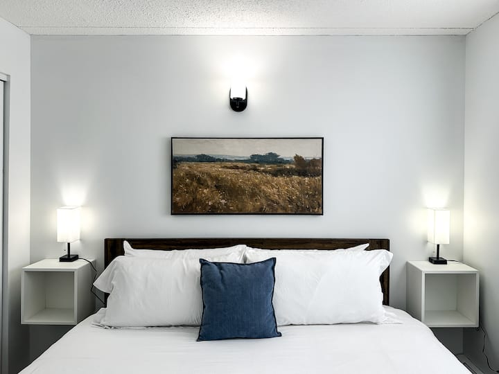 Modern Hillcrest Apartment - Thunder Bay