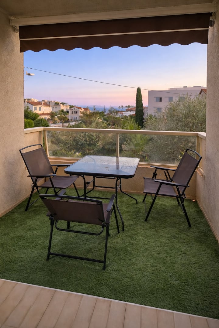 Superbe Studio Plein Sud à 100m De La Mer - Vallauris