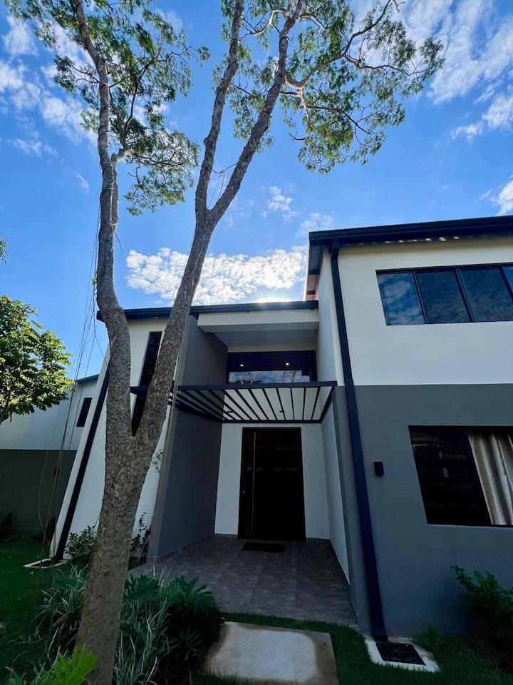 Casa En San Bernardino A Cuadras Del Anfiteatro - San Bernardino