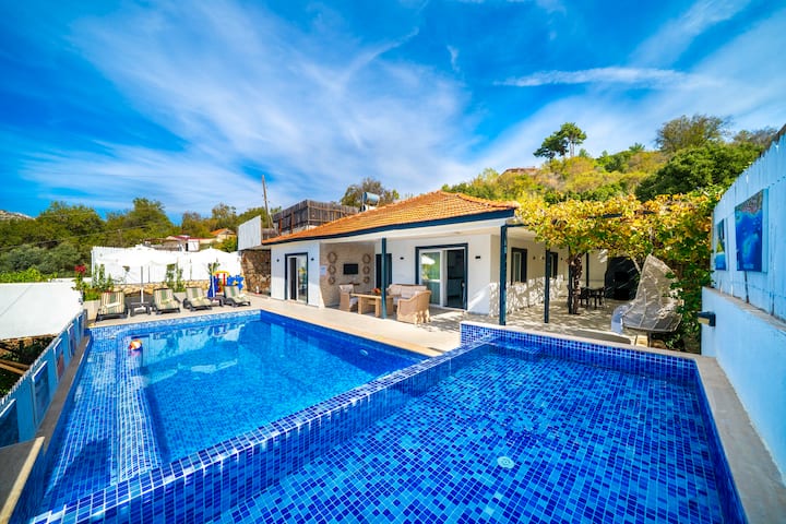 Muhafazakar Tatil Ve Balayı Villası - Kalkan