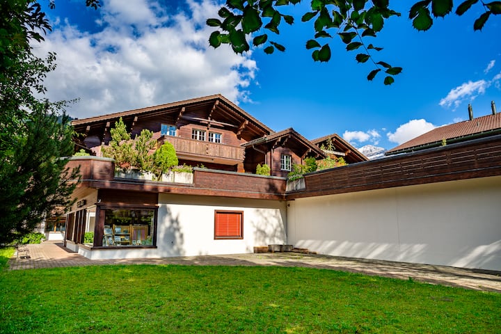 Gemütliches Chalet-apartment Im Herzen Von Lenk - Lenk