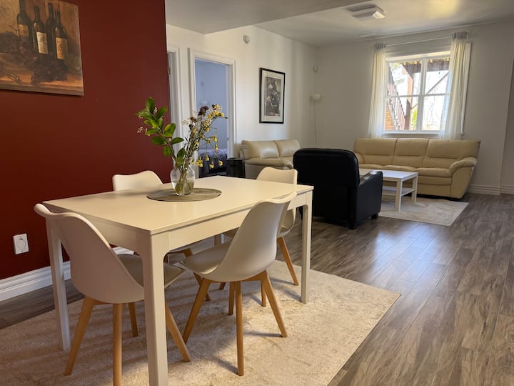 Newly Renovated Bedford Suite - Bedford