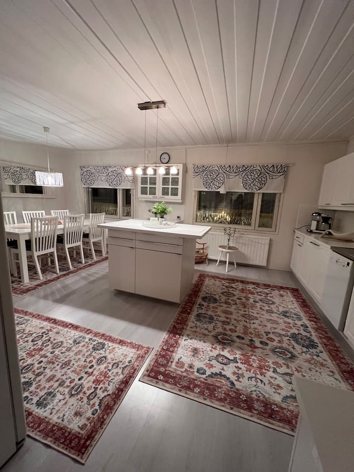 Omakotitalo Ylitorniolla - Övertorneå