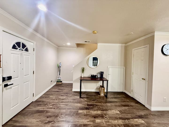 Cozy 4bed Home Close To Everything Around Sf - Oakland, CA
