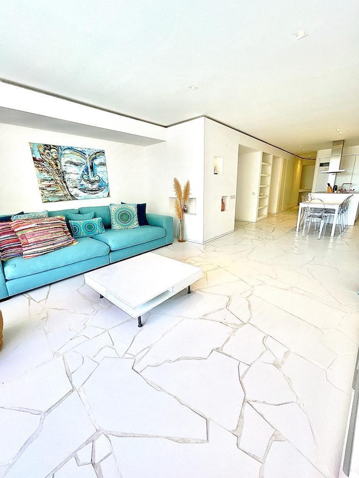 Lume Marina · Design Apartment With Pool & Gym - Ibiza