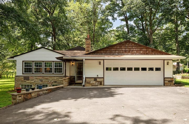 Private Aldie Home With Optional Event Barn - Ashburn, VA