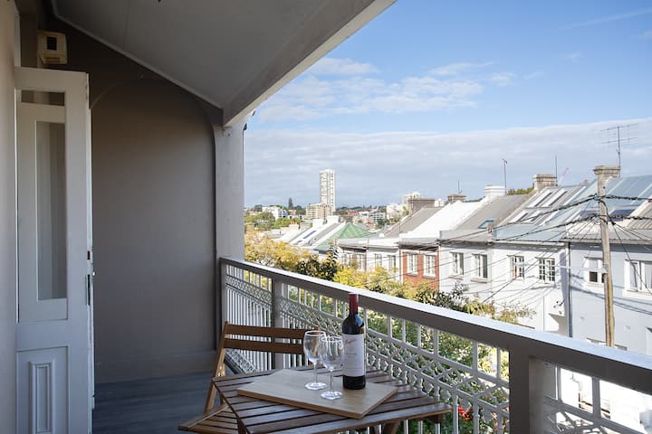 Charming Historic Terrace • Walk To Kx • Parking - Surry Hills