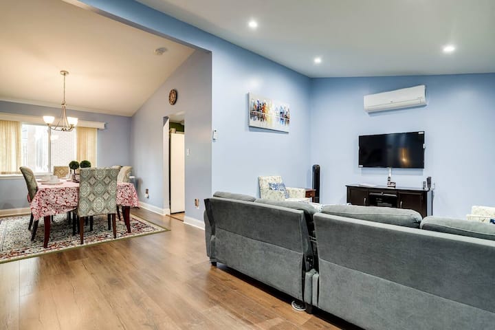 Cozy 5 Bdrm For 10 In Alexandria With Free Parking - Alexandria, VA